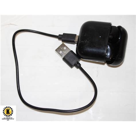 Black Web Bluetooth Earbuds