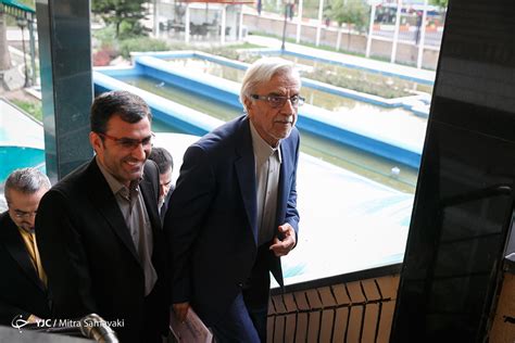 پشت صحنه ضبط برنامه مصطفی هاشمی طبا نامزد انتخابات ریاست جمهوری