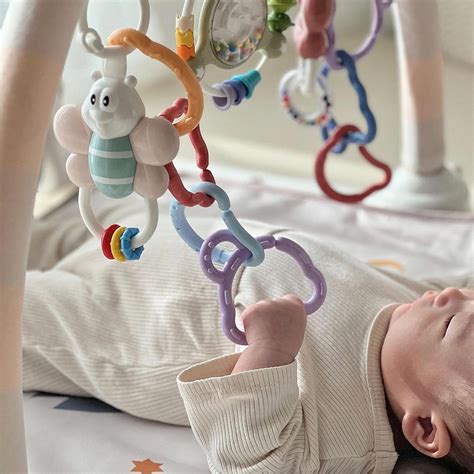 위틀스토어 바람개비 아기체육관 출산준비물 리스트에 꼬옥 넣어야 하는 이유 백색 소음기 따로 살 필요 없이 아기체육관 하나로 간편하게 신생아 수면 교육 가능해요 🌙