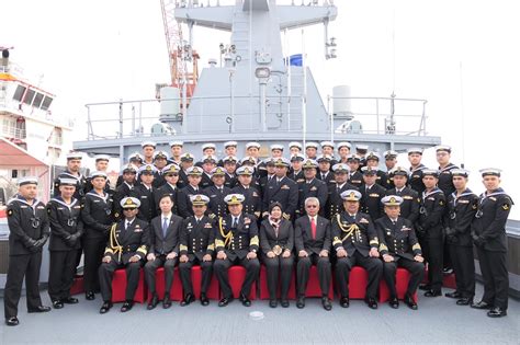 Aag Th บันทึกประจำวัน มาเลเซียทำพิธีประจำการเรือตรวจการณ์ Littoral Mission Ship ลำแรก Kd Keris