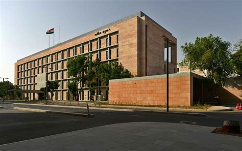 Gujarat Govt Transfers Ias Officers Ahmedabad Gets New Municipal