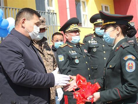 Хуурай замын цэргийн командлалын 30 офицер ахлагч орон сууцтай боллоо Record Mn