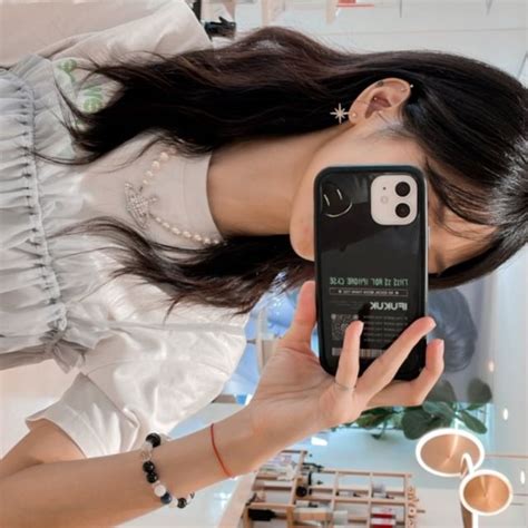 Birdy Birdy Wenwen • Threads Say More