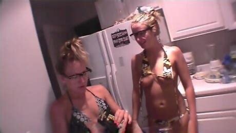 Free Mature Flashing Sex Tube Xxx Movies Maturetube Tv