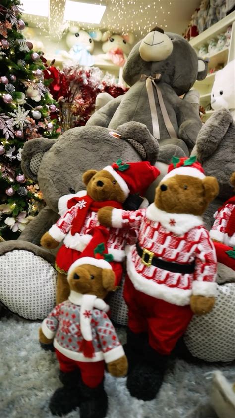 Скъпи приятели На 31 декември от 22 00 ч в новогодишната нощ телевизия Планета ще излъчи