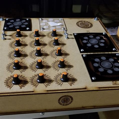 Radionic Machine Wishing Box 15 Dials Dual Copier With Electrical