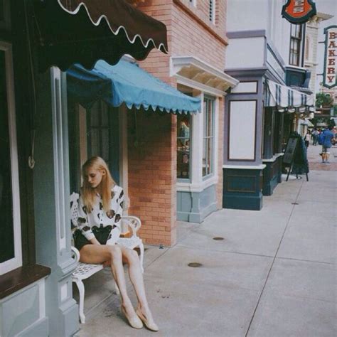 Very Skinny Girls 24 Pics