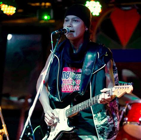 วรมน เด็กสุราษ