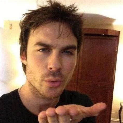 Pin By Karem On Tvd To Ian Somerhalder Vampire Diaries Funny Damon Salvatore Vampire Diaries