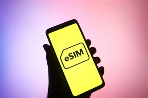 工信部研究推进 eSIM手机无卡化时代要来了 通信终端 C114通信网