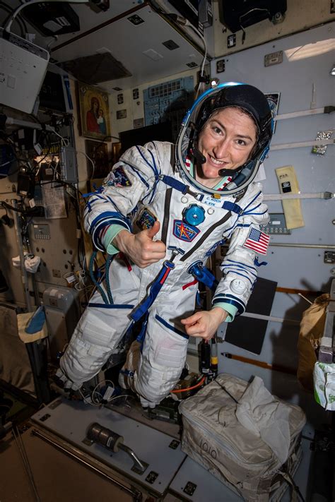 Christina Koch La Mujer Del Espacio Que Bate Récords