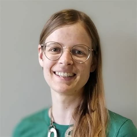 Sarah Baslers Instagram Twitter And Facebook On Idcrawl