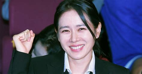 손예진 관객들과 함께 힘찬 파이팅협상 포토엔hd