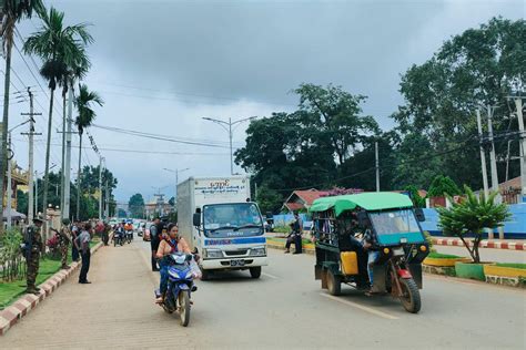 လားရှိုးမြို့တွင် နယ်မြေလုံခြုံရေးနှင့် ယာဉ်စည်းကမ်း၊ လမ်းစည်းကမ်း အသိပညာပေးခြင်း လုပ်ငန်းများ