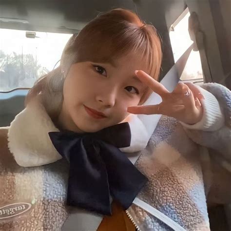 Pin De Ioistan🌱 En 「girls」⋆ ೃ࿔ Caras De Risa Caras