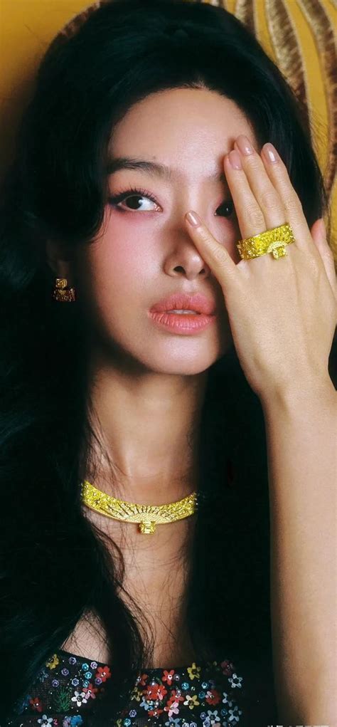 浪漫璀璨——楊采鈺全新寫真原圖 每日頭條