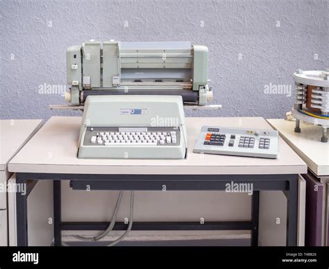 Pc computer 70er jahre -Fotos und -Bildmaterial in hoher Auflösung – Alamy