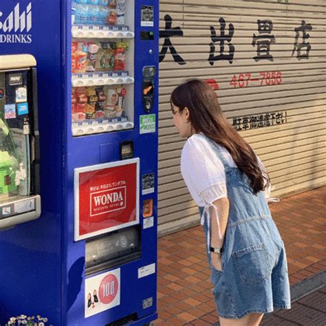 큐티숏오버롤 1color 하객룩 데일리룩 오피스룩 러블리 키작녀 멜빵바지 오버롤 하프팬츠 숏팬츠 귀여운코디 여자코디 키작녀추천 키작녀코디