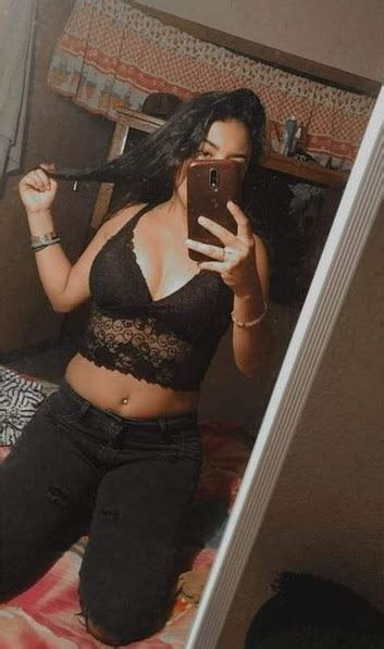 Pack De Putipobre Mostrando Las Tetas Mundopack Tv