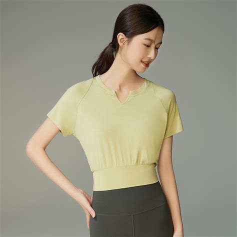 크롭밴딩 브이넥 쇼트슬리브 이츠데이