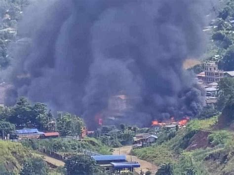 ဆိုင်းတောင်ကျေးရွာရှိ စစ်ကောင်စီရဲစခန်းကို Kia သိမ်းပိုက်ပြီးနောက် ကျေးရွာပတ်လည်ကို စစ်ကောင်စီ