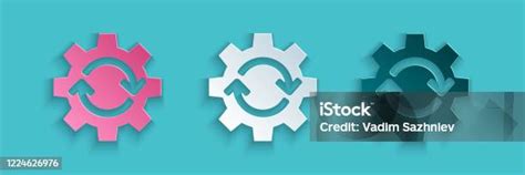 파란색 배경에 격리된 워크플로우 개념 아이콘으로 기어와 화살표를 잘라냅니다 기어 재장전 기호 종이 아트 스타일입니다 벡터 일러스트레이션 3차원 형태에 대한 스톡 벡터 아트