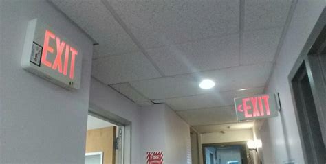 Exit Sign Placement 1 R Mildlyinfuriating