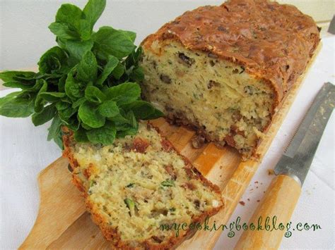 Солен кекс с тиквички сирена стафиди и орехи