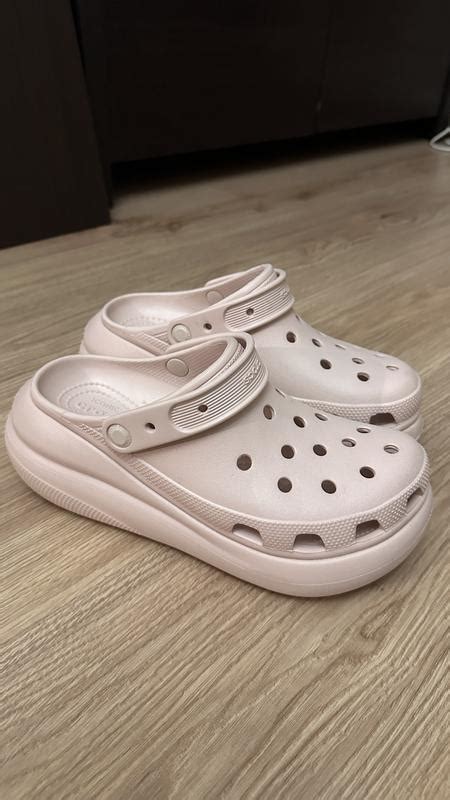 Crocs — ціна 2600 грн у каталозі Шльопанці Купити жіночі речі за доступною ціною на Шафі