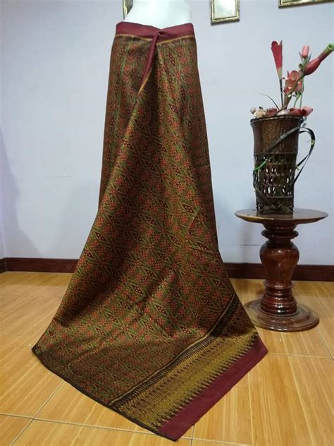 ผ้าไหมแท้ทอมือ 6 ตะกอ ผ้าไหมสวย สุรินทร์ บุรีรัมย์