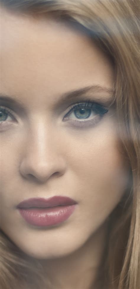 X Resolution Zara Larsson Singer Face Samsung Galaxy Note