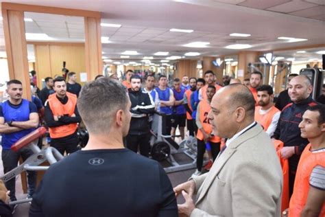 جبران يتفقد اختبارات المرشحين للعمل في الإمارات على وظائف مدربين