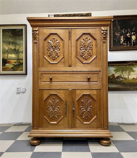 Бар шафа тумба дерево вінтаж 1879 16 000 грн Меблі для вітальні Бердичів на Olx