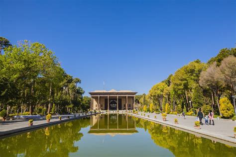 10 Beautiful Examples Of Reflecting Pools Reshaping Architecture