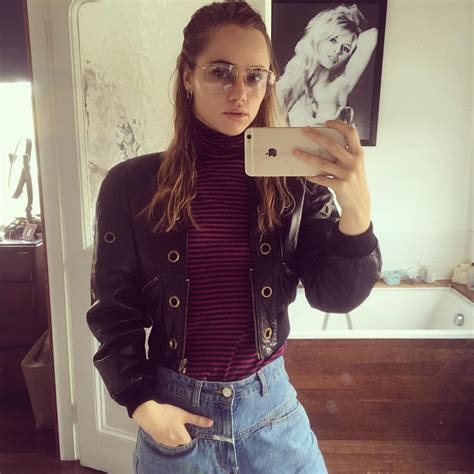 Suki Waterhouses Covetable 80s Style Vogue