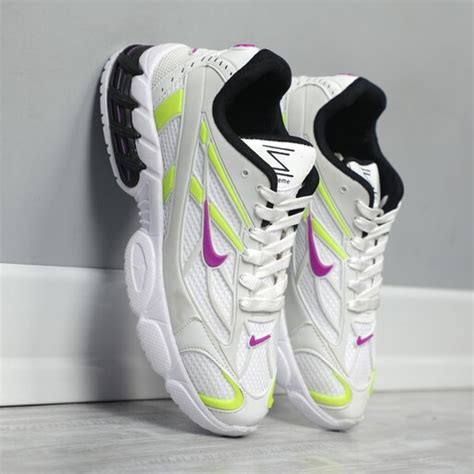 خرید و قیمت کتونی دخترانه نایک بلینگام سفید فسفری از غرفه فروشگاه