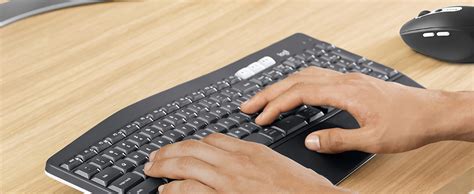 Logitech Mk825 Wireless Combo Full Sized Keyboard With Palm Rest And Contoured Right Handed