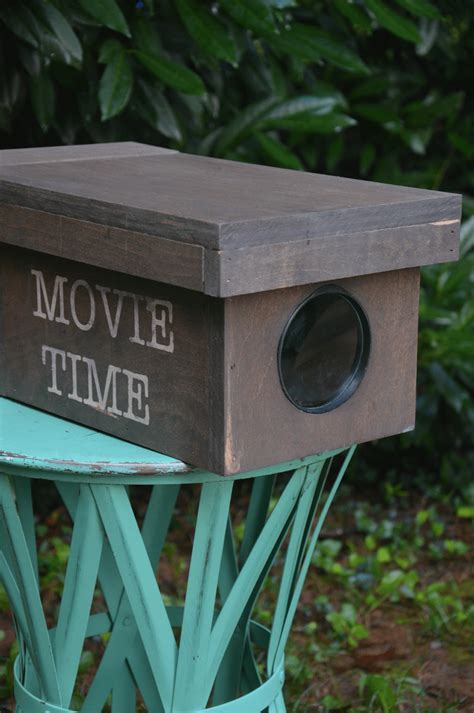 How To Make A Diy Movie Projector For Your Phone