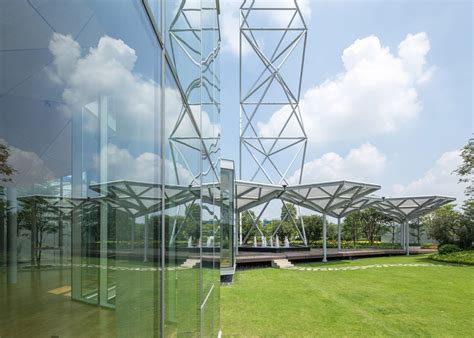 Open Architecture Develops Reconfigurable Construction System
