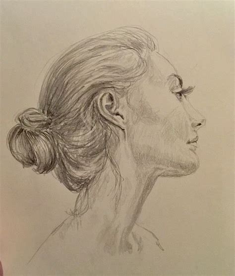 Девичий профиль Рисунки