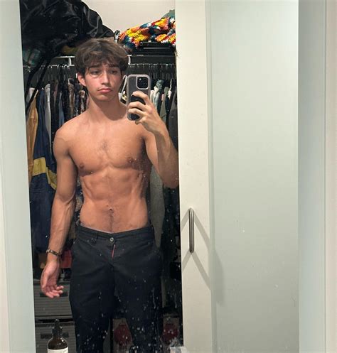 Kai Locks Kai Locks • Instagram Photos And Videos