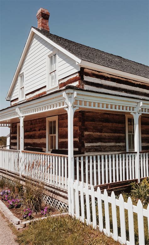 Inside The Echo Dale Farmhouse In Alberta Editing Luke