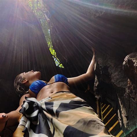 Carol Dias Mostra O Corpaço De Biquíni Celebridades Vogue