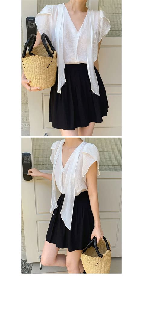 리얼코코 자체제작 튤립 타이 반팔 블라우스 4 Color 여름썸머출근룩하객룩레이스브이넥리본쉬폰