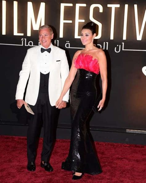 أروى جودة تكشف تفاصيل اعتناق خطيبها الإسلام الوطن