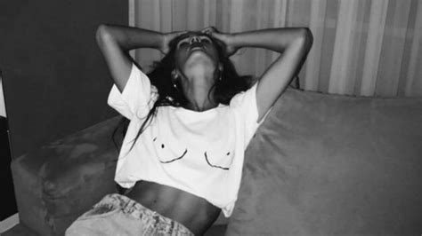 Redenen Waarom Het Hebben Van Kleine Borsten Fantastisch Is FEM FEM