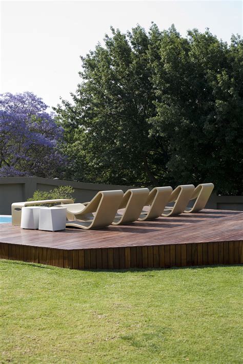 Glass House By Nico Van Der Meulen Architects