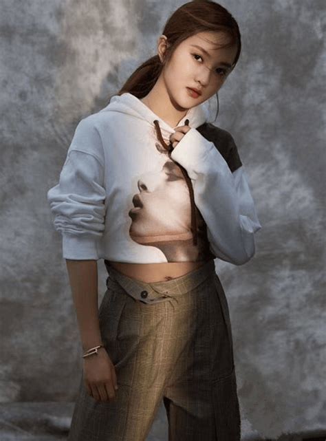 32岁陈若琳场外脱下队服气质大变！穿短裙又美又撩，全红婵真没骗人！ 跳水 教练 郭晶晶