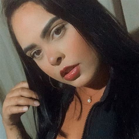 Leandra Silva Leandra On Threads