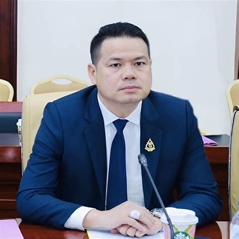 អ្នកឧកញ៉ា ហេង បូរិន បង្ហាញគណនីបណ្តាញសង្គមផ្ទាល់ខ្លួន ចំនួន៤ បន្ទាប់ពីមានក្រុមឆបោក